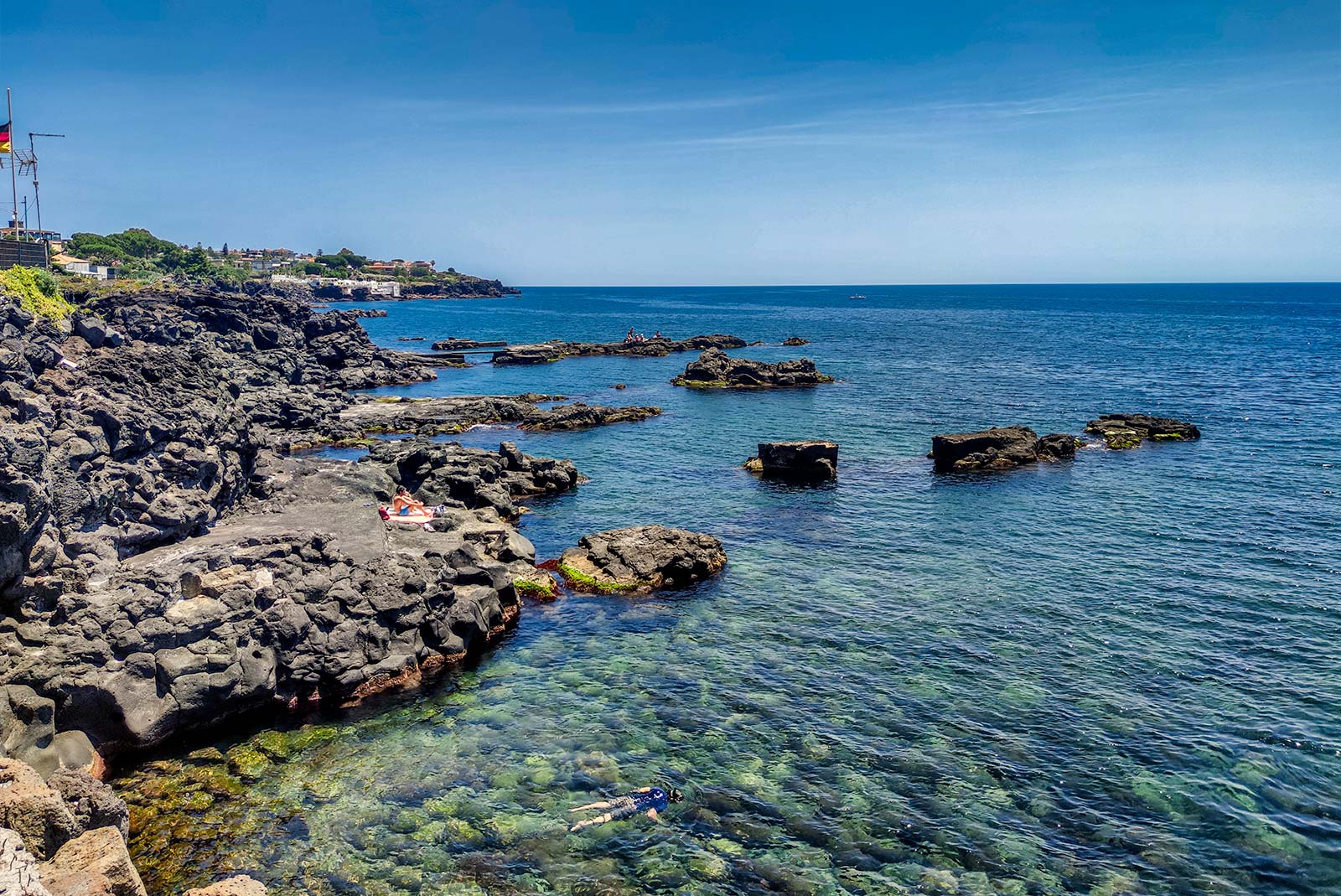 Camping Jonio Catania: dove dormire a picco sul mare