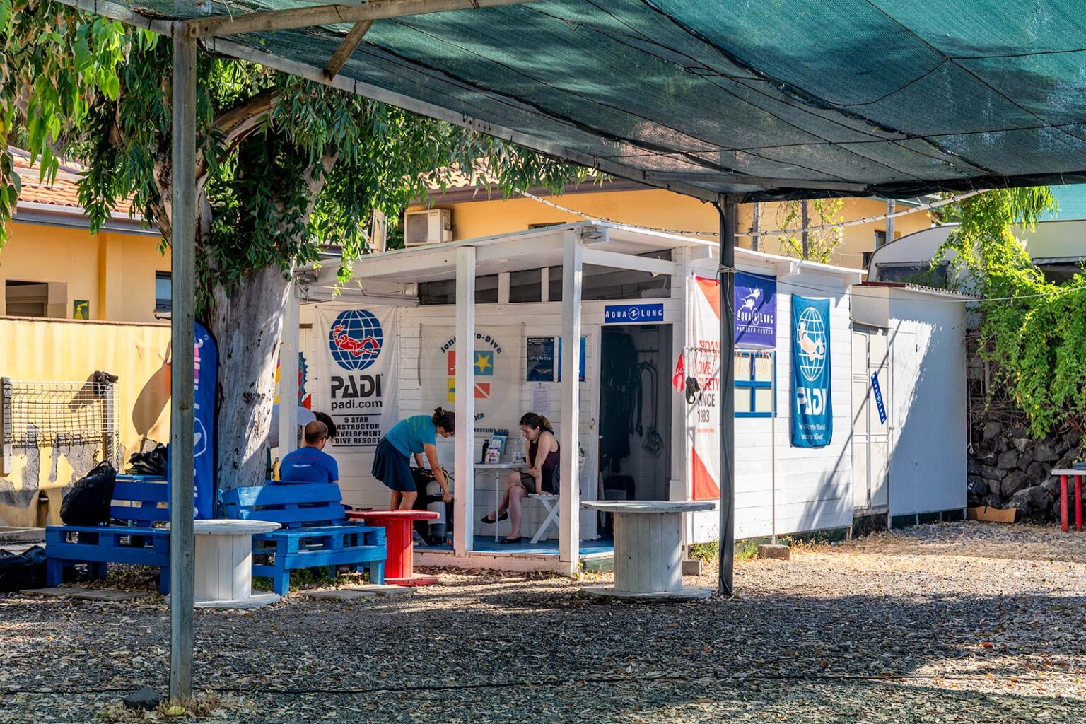 Camping Jonio Catania: dove dormire a picco sul mare