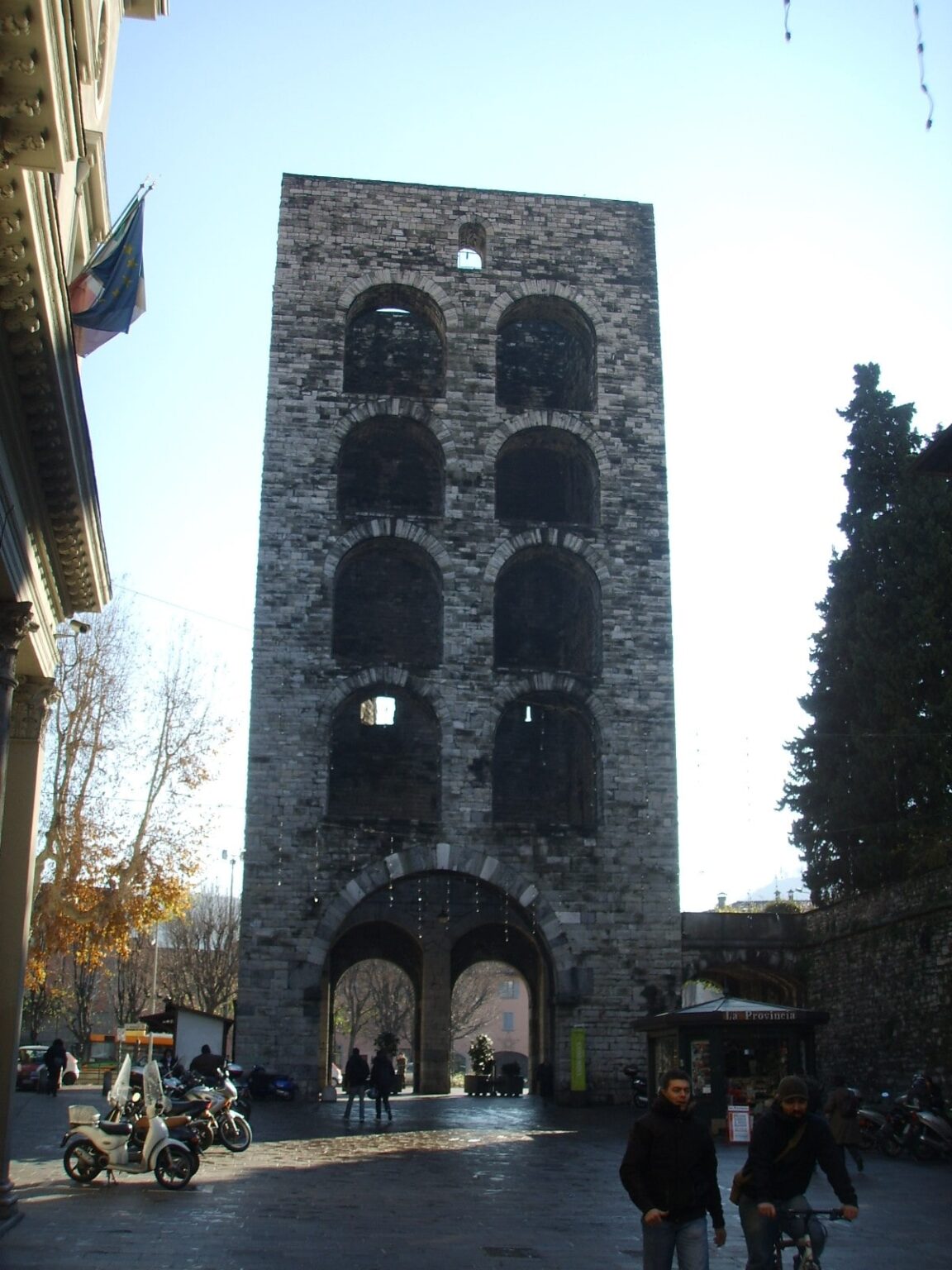 Cosa Visitare a Como: 15 Luoghi da Vedere nella Città di Alessandro Volta